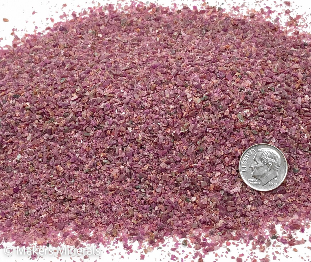Crushed Rubin Korund aus Indien, Medium Crush, Sand Size 2 mm 0.25 mm ...