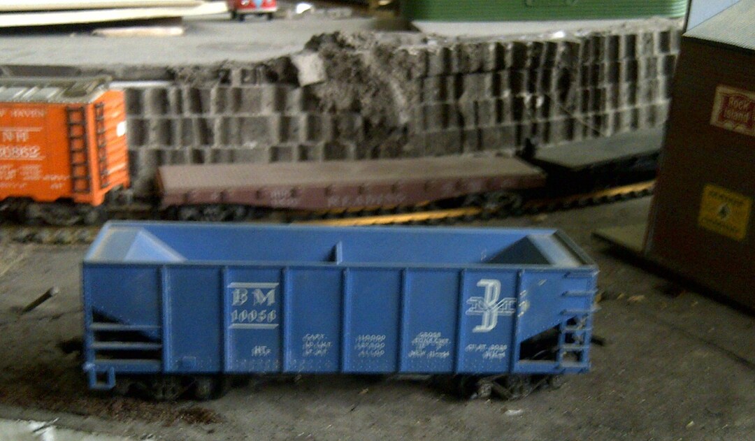 1960's Tyco/mantua Ho Train Car 36' Operating Hopper Boston Maine Metal ...