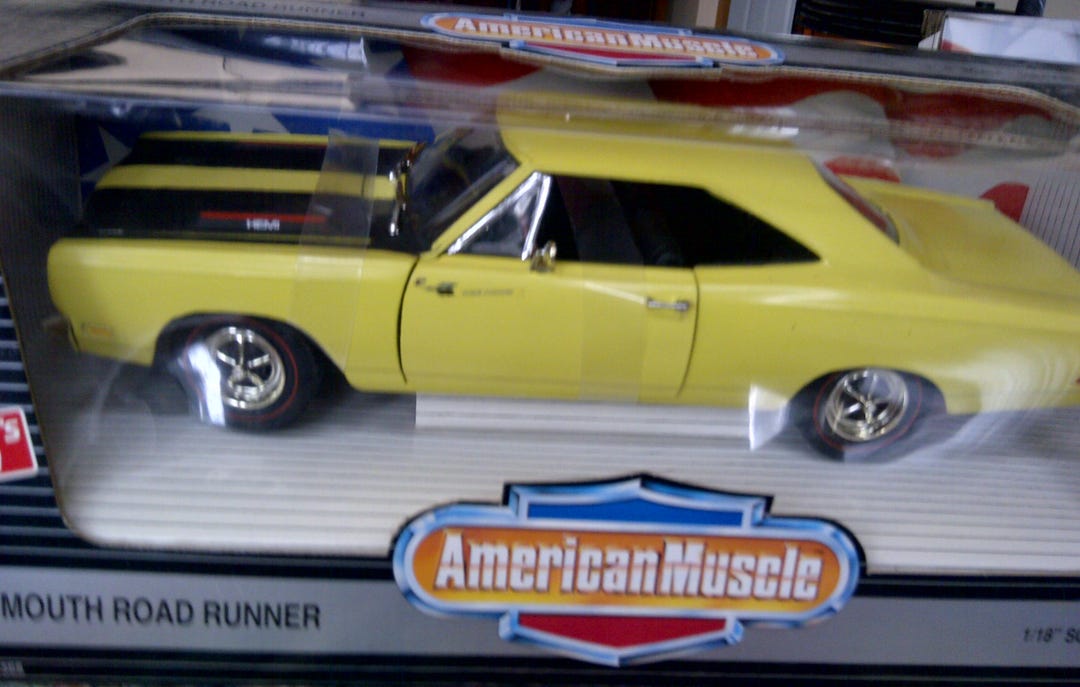 1968 Plymouth Road Runner Yellow Hemi New in Box Ertl - Etsy