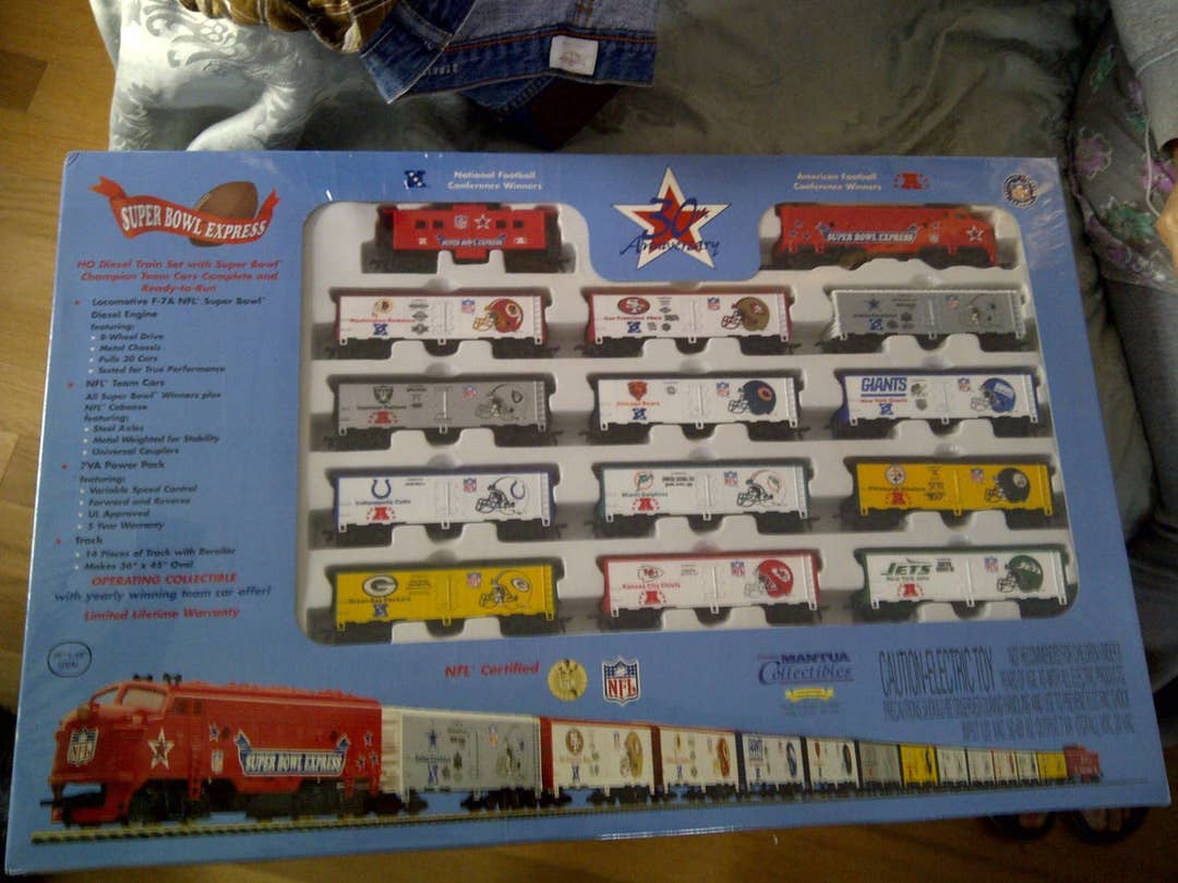 NEW Mantua HO NFL Train Set New in Box Factory Sealed 30th Anniversary ...