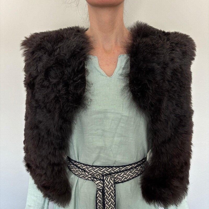 Viking Fur Mantle - Etsy