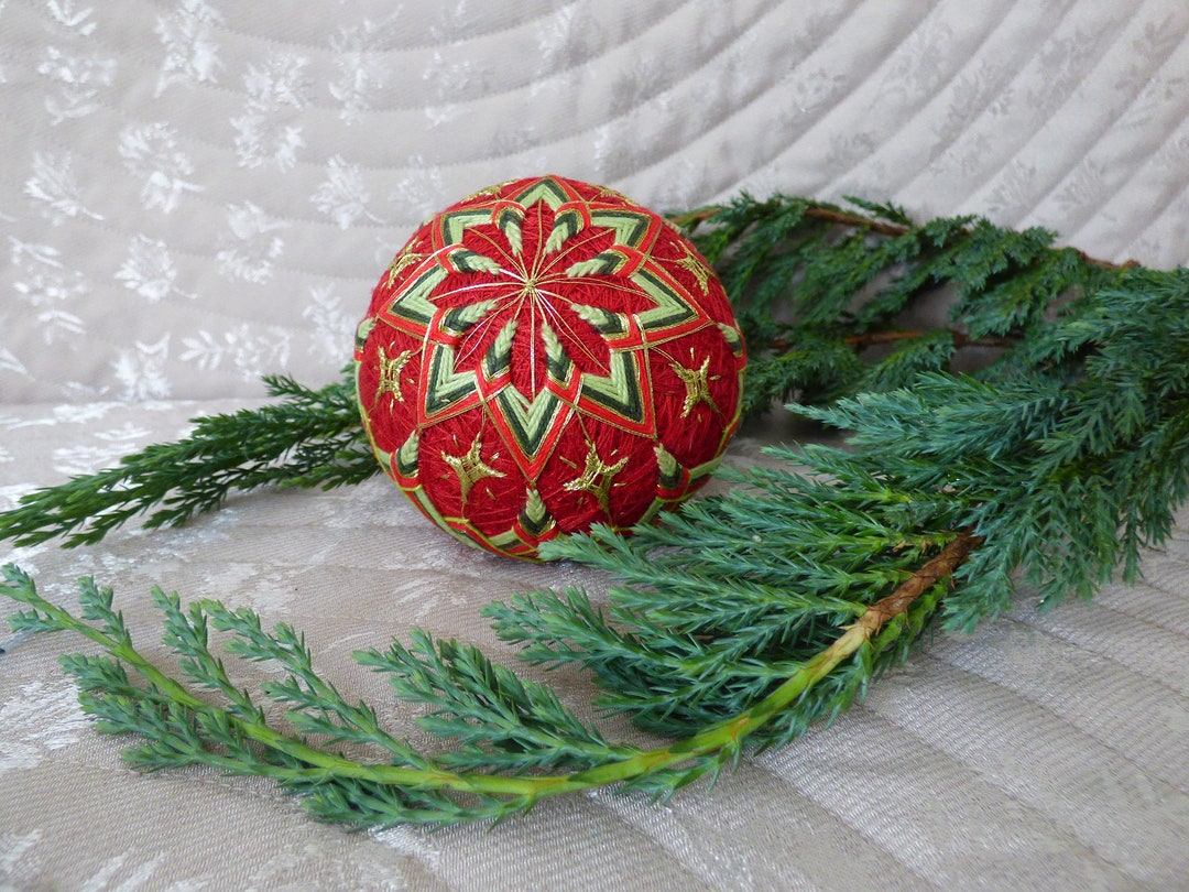 Christmas 3 Temari Ball, Red White Green Gold Christmas Decoration ...