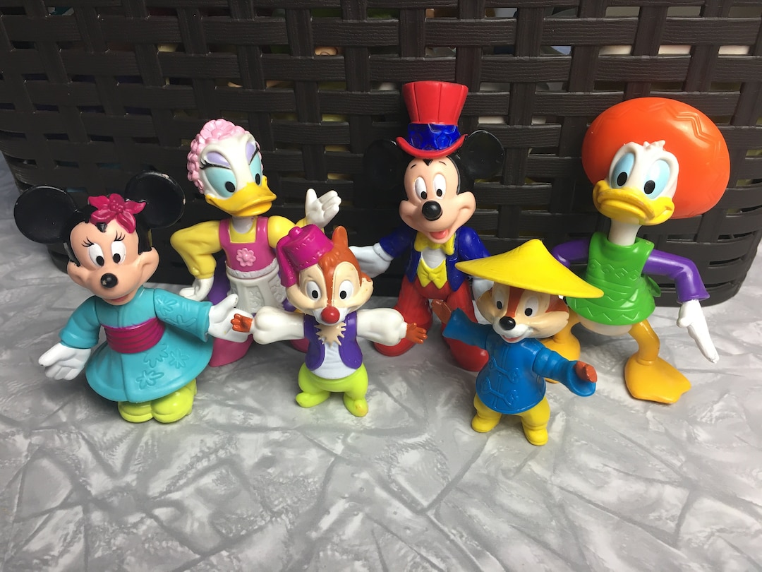 Lot of 6 Mickey & Friends Epcot Adventure at Walt Disney World Mcdonald ...