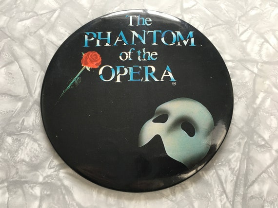 1986 Phantom of The Opera Jumbo Pin Back Button/Stand… - Gem