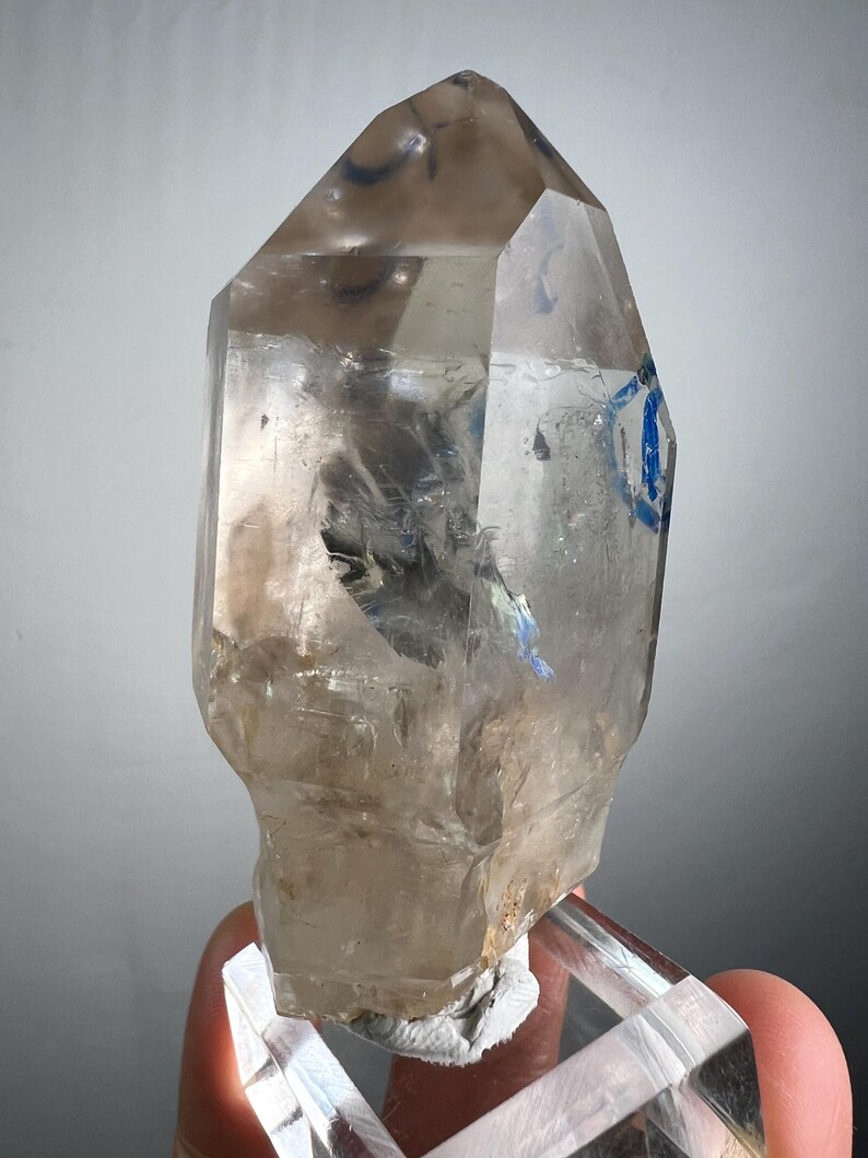 Enhydro Quartz With Moving Enhydro Bubble, Guizhou Province, China ...