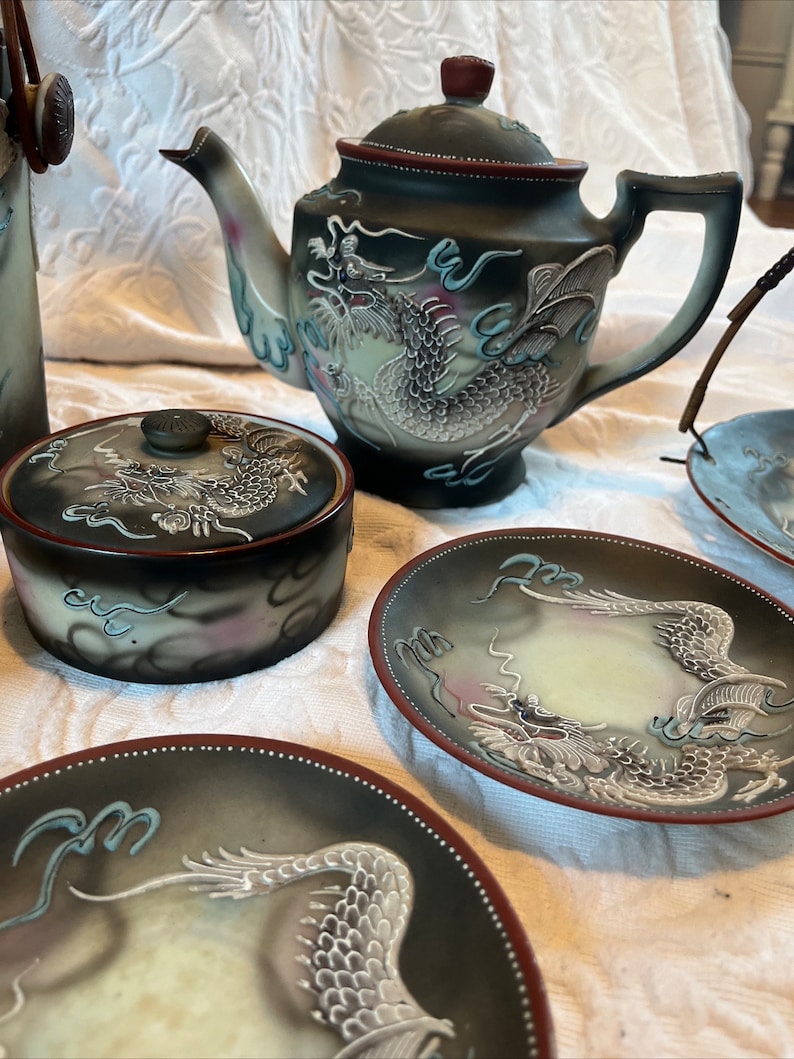 1960s Vintage 29-piece Dragonware Tea Set Hand Painted Moriage ...