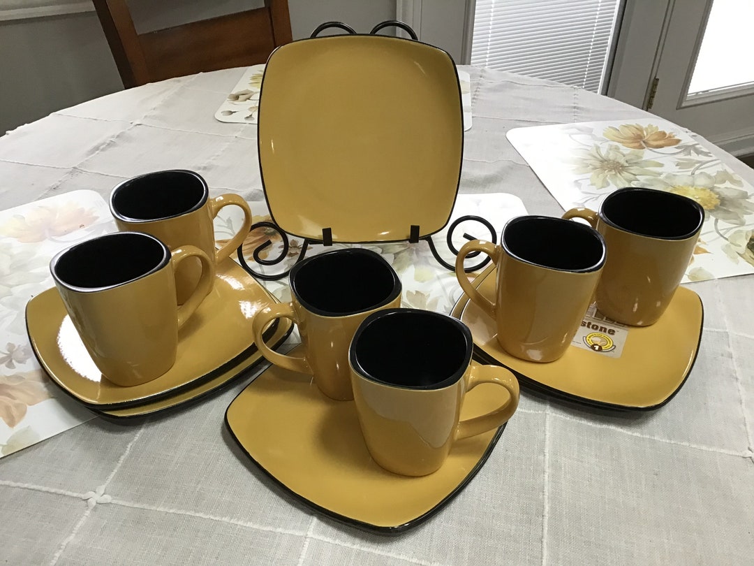 Corelle Hearthstone Tumeric Yellow and Black With Contemporary Square ...