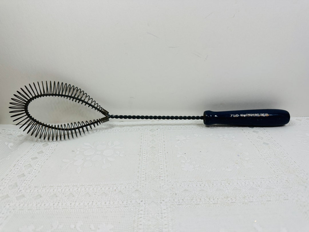 Blue Handled Coiled Wire Whisk, Workmaster Blue Handled Wire Whisk ...
