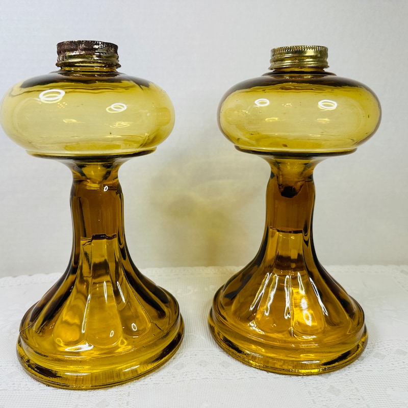 Antique Oil Lamp - Etsy