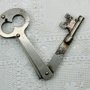 Folding Skeleton Key, #1 Folding Skeleton Key, Antique Skeleton Key ...