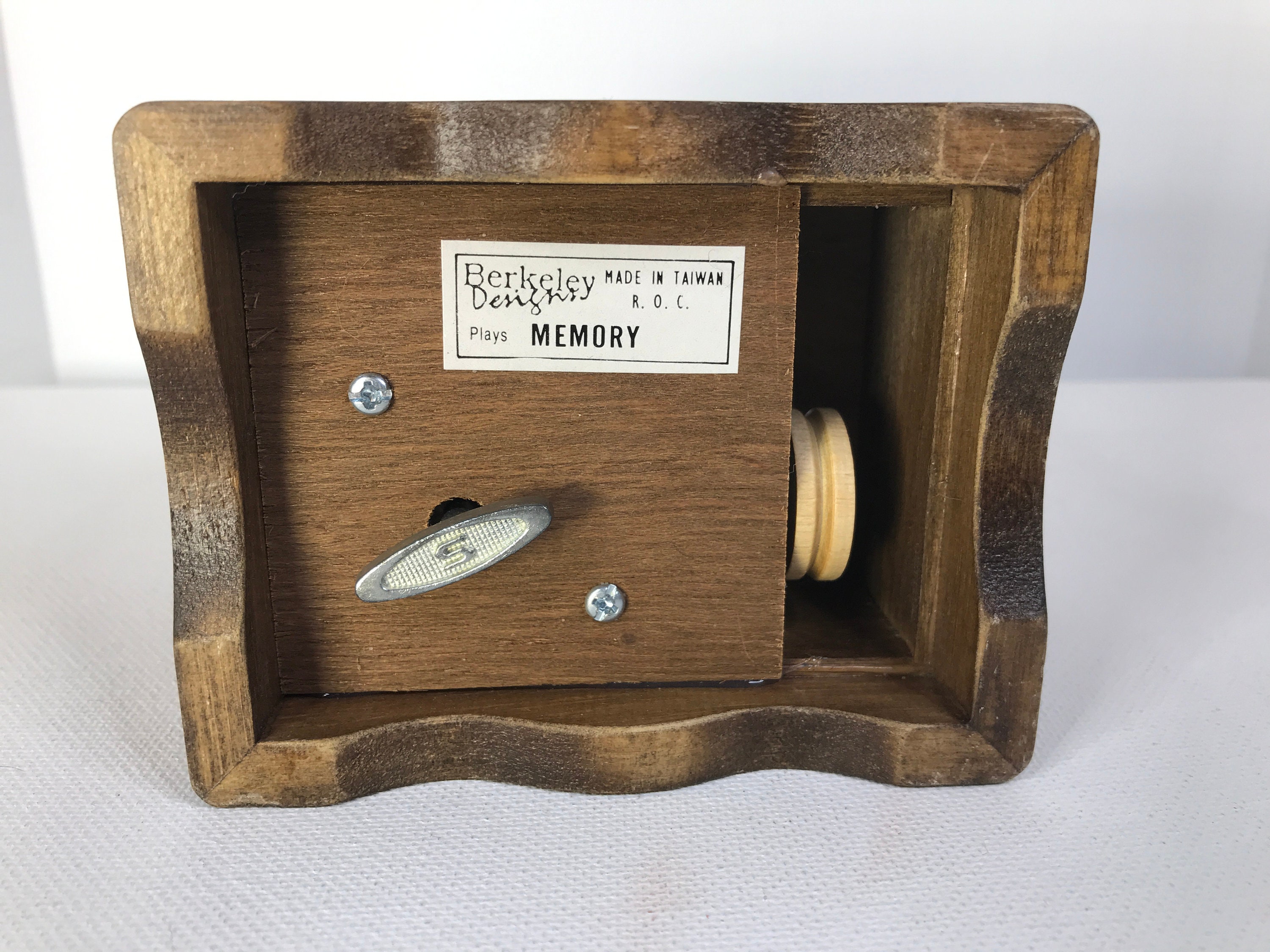 Edison Musicale Music Box Victrola Style Music Box Edison - Etsy