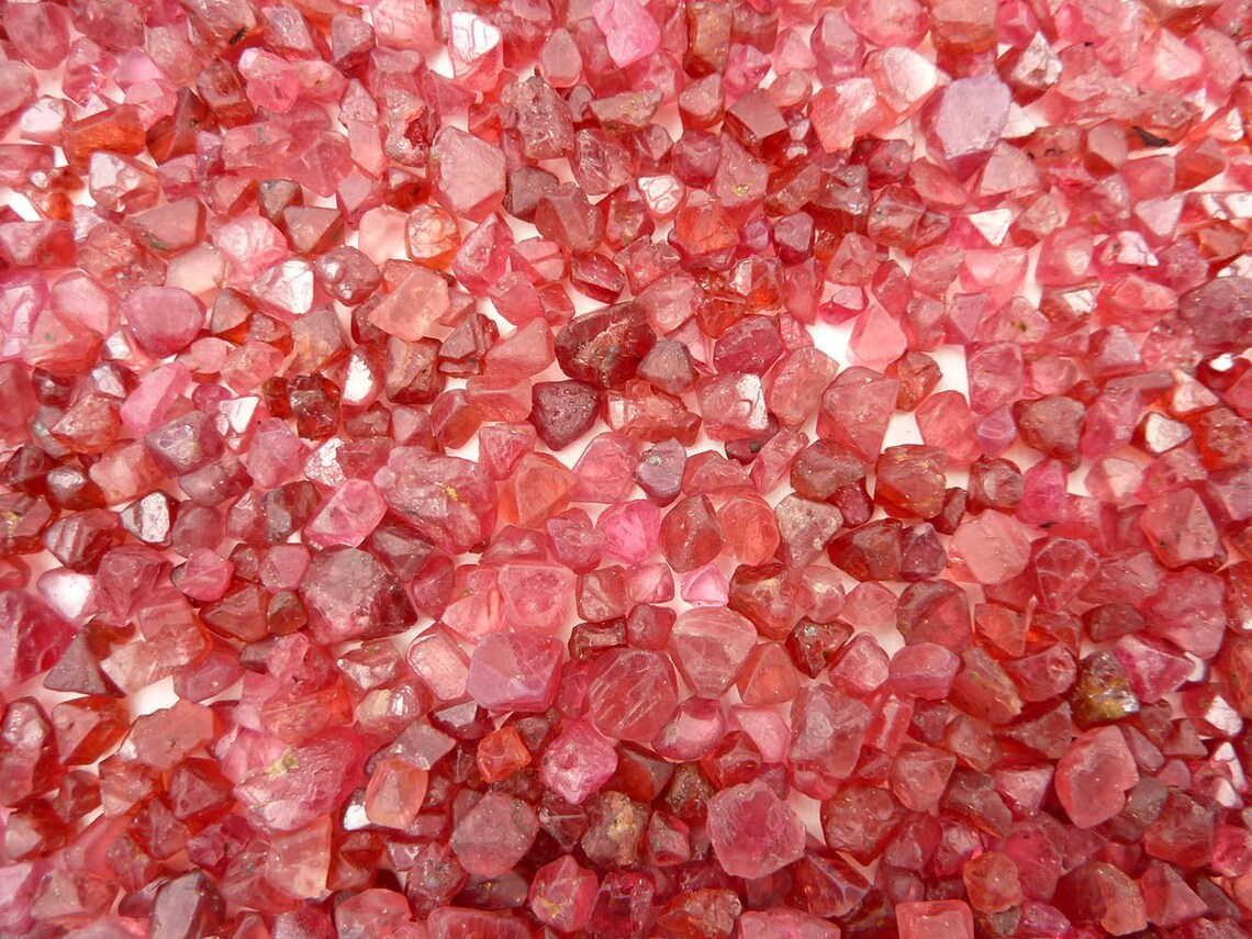 Small Raw Red Spinel Crystals Sold by Gram Vietnam - Etsy