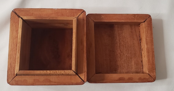 Small Hand painted square colorful wooden box with pa… - Gem