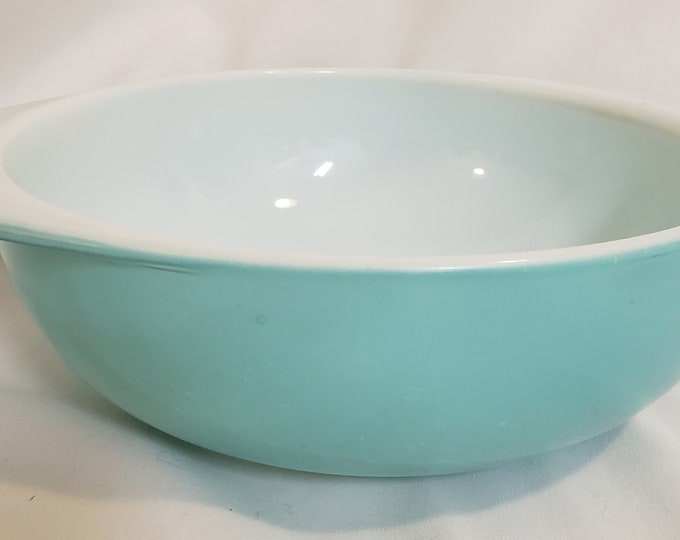 Vintage Pyrex Turquoise Blue Round Casserole Mixing Bowl Ovenware 2qt ...