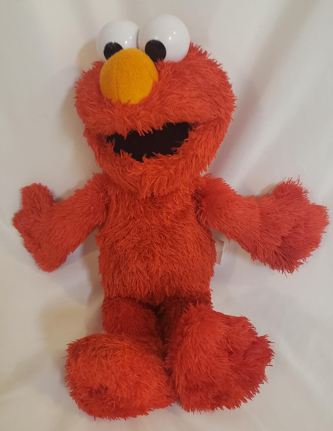 Sesame Street Hasbro Tickle Me Elmo Plush Stuffed Animal Toy Talking 14 ...