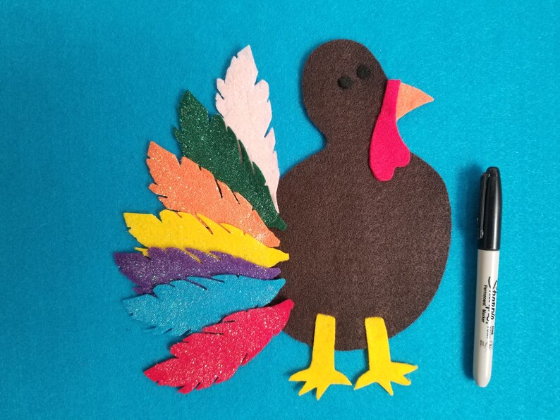 Turkey wore a rainbow feather//felt stories//Thanksgiving felt | Etsy
