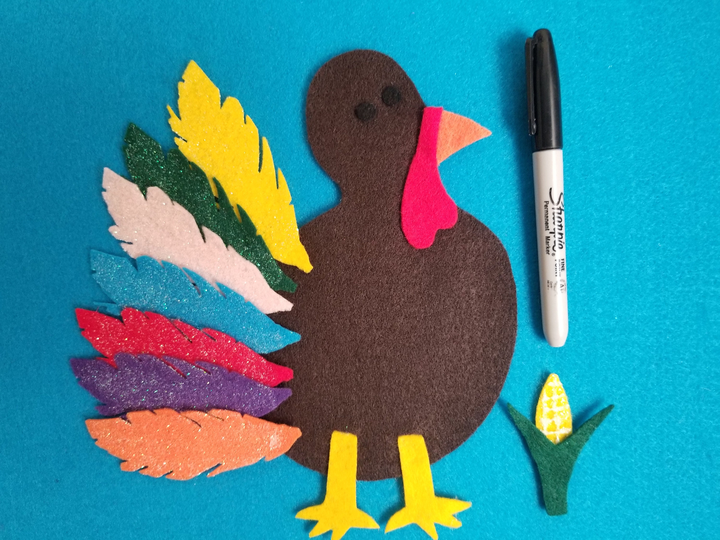 Turkey wore a rainbow feather//felt stories//Thanksgiving felt | Etsy