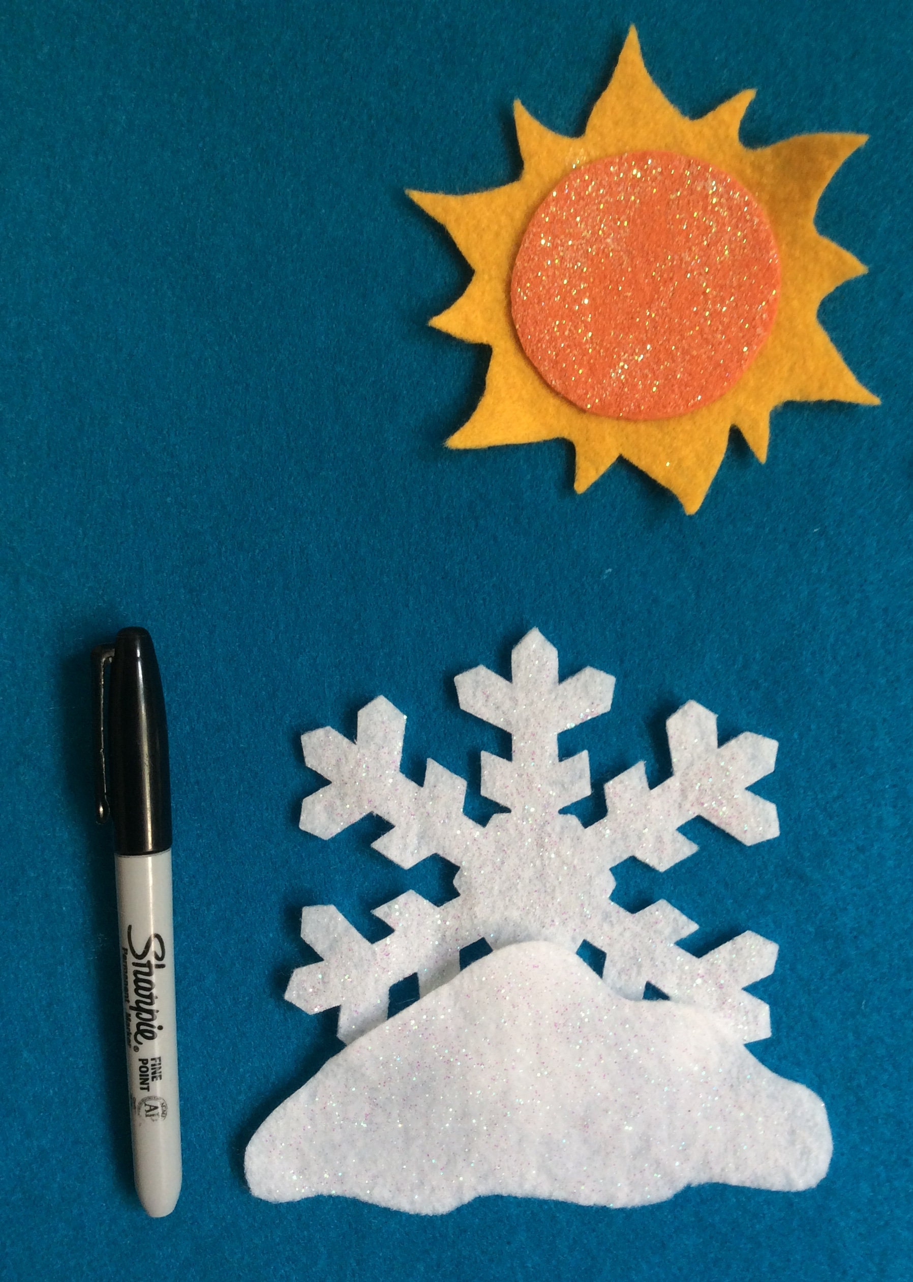 5 little /Big snowflakes felt stories//felt board | Etsy