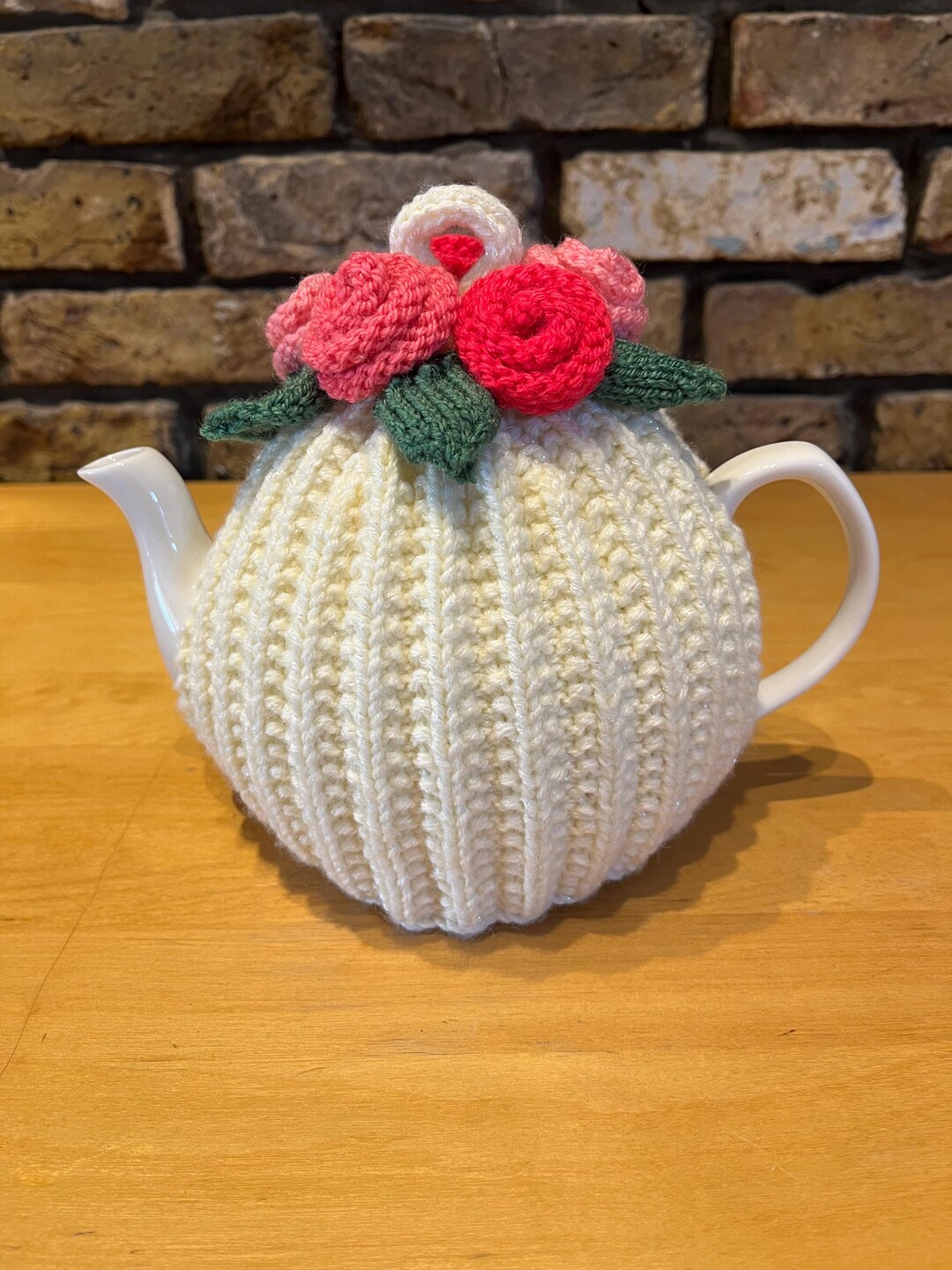 Large Knitted Roses Tea Cosy / 6 to 10 Cup Tea Cozy / Teapot Cosy - Etsy