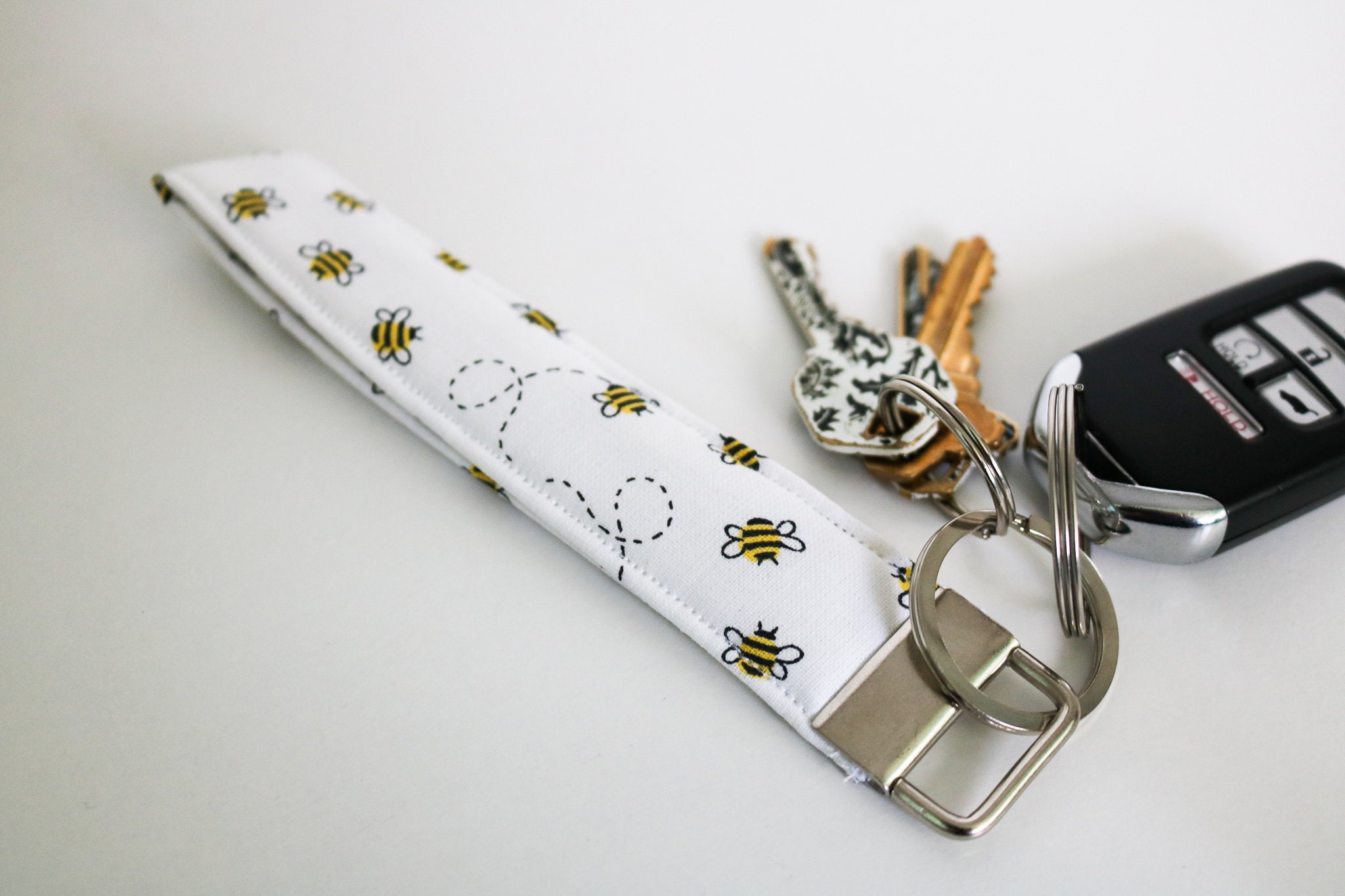 Bumblebee Key Fob Wristlet Key Holder Keychain Bees Car | Etsy