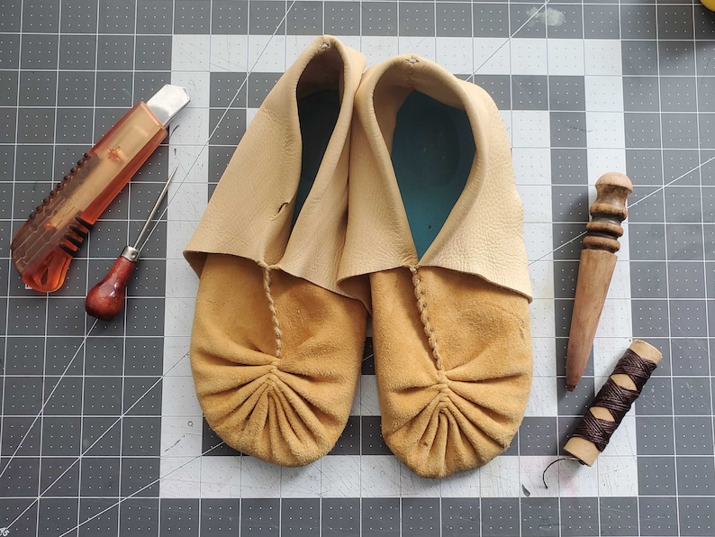 Traditional Cherokee Pucker Toe Moccasins - Etsy