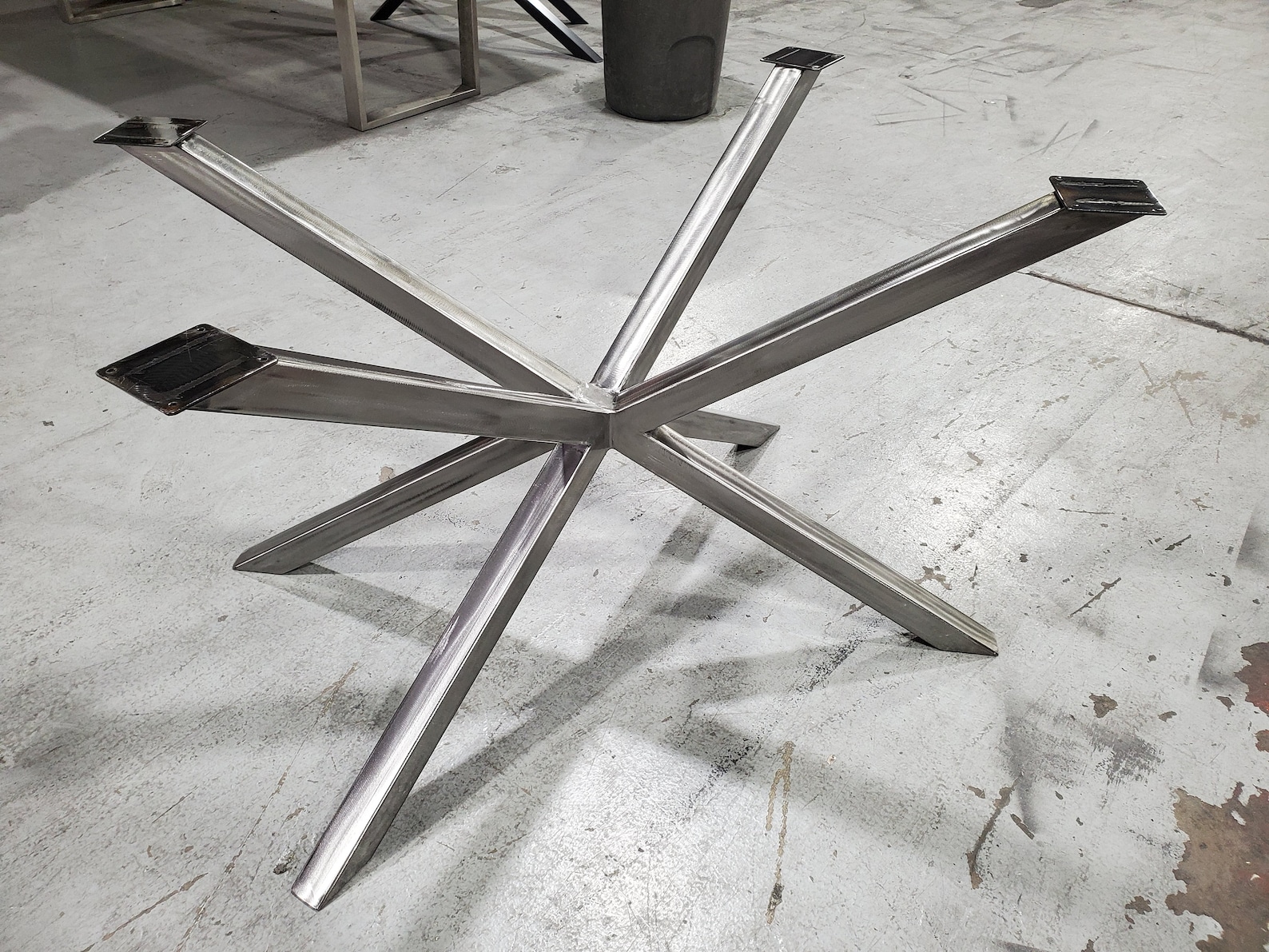 Metal Spider Style Table Base Any Size/color - Etsy