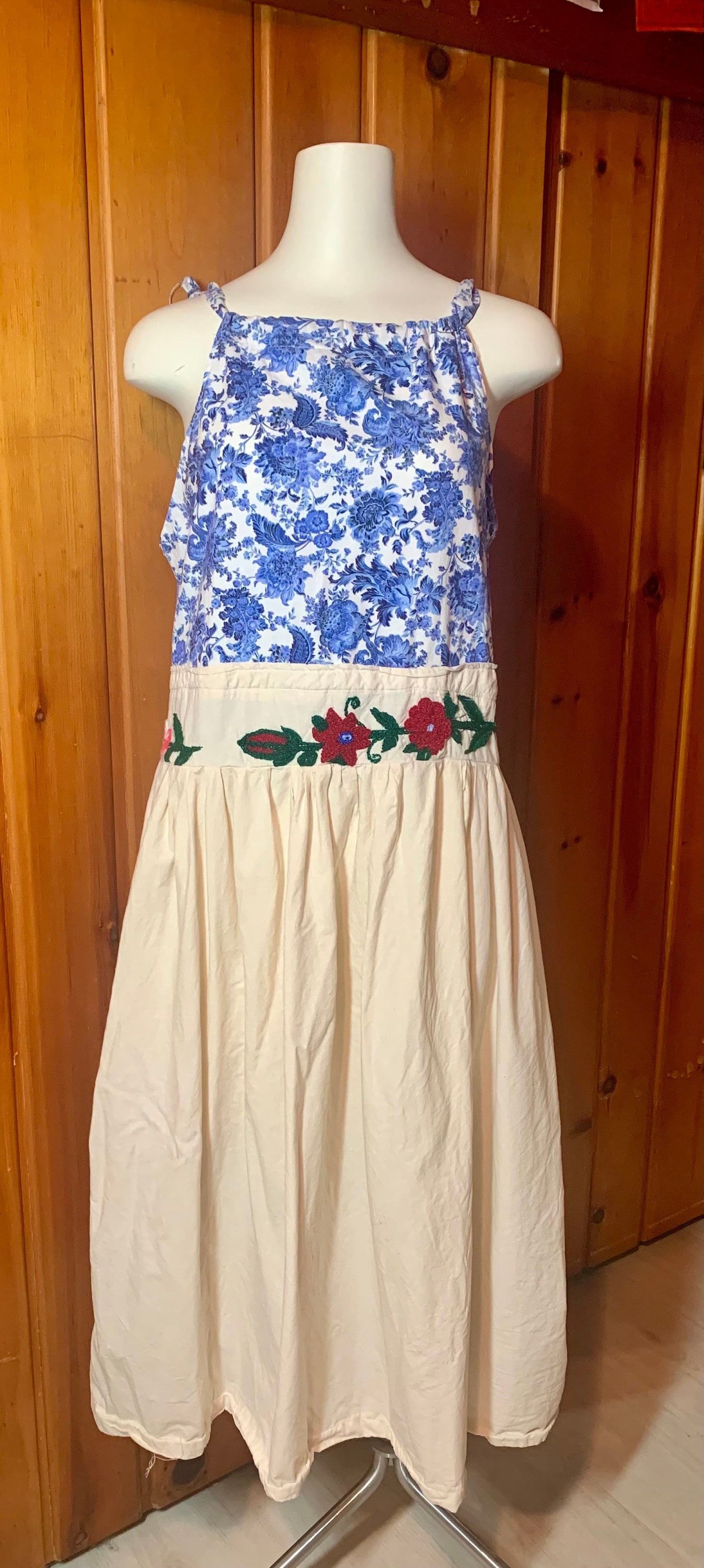 Handmade and Hand Embroidered Vintage Folk Dress - Etsy
