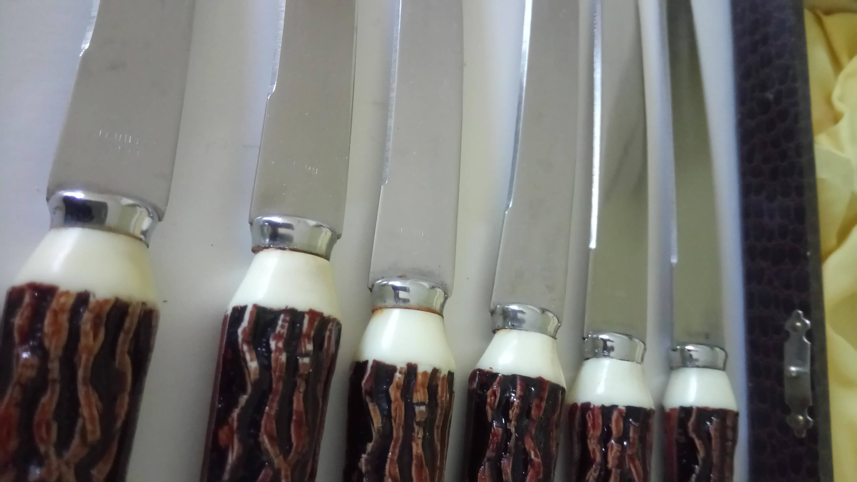 Vintage Bakelite Knives Set of 6 Original Box Made in Japan | Etsy