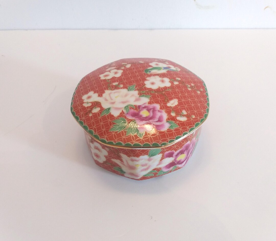 4" Vintage Chinese Trinket Box | Vintage Chinese Porcelain Box - Etsy