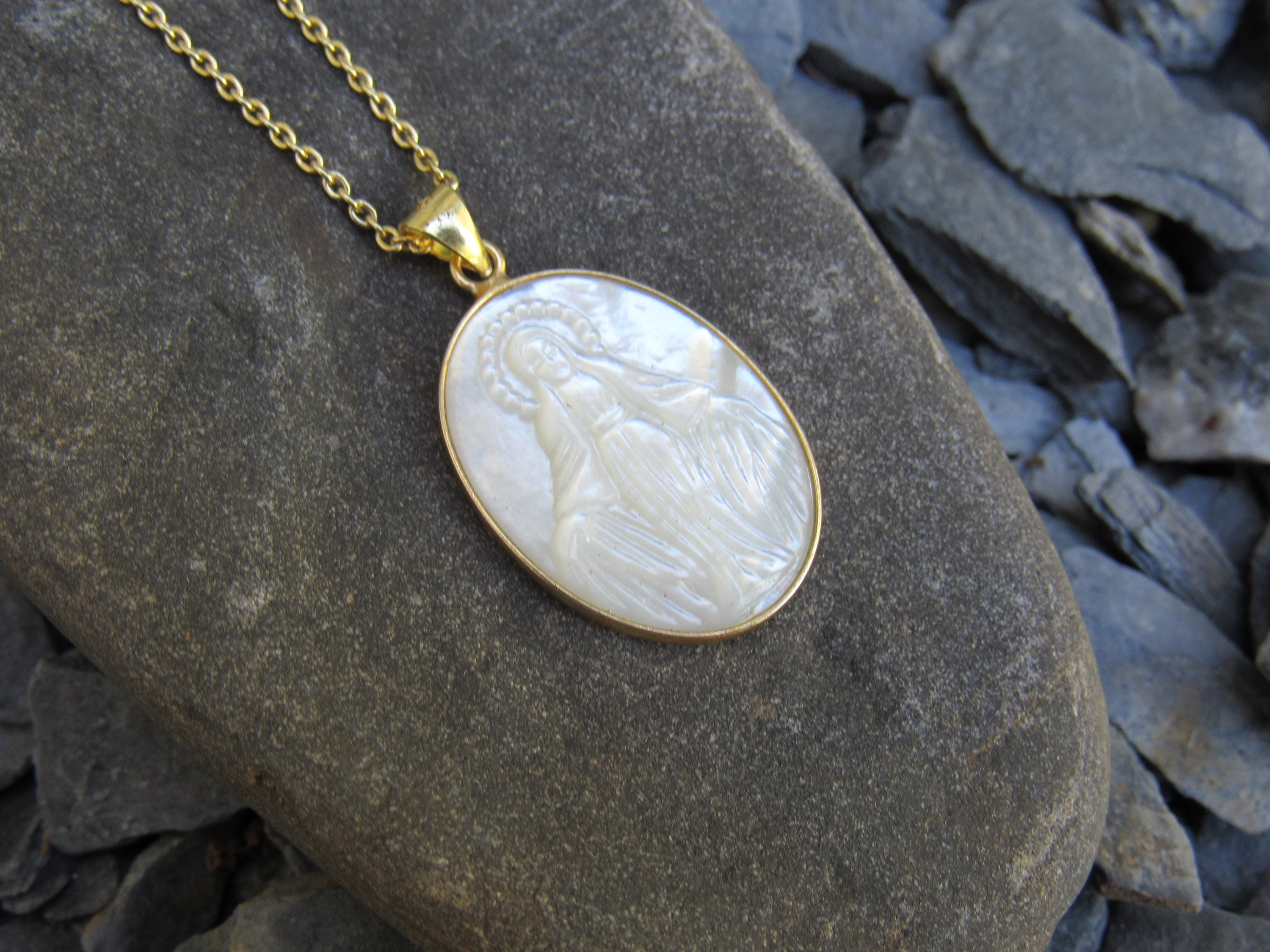 Mother Mary Necklace | Virgin Mary | Mother Of Pearl | Gold | Meaningful