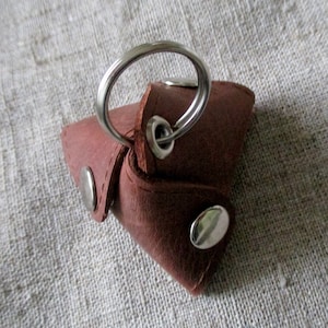Leather Key Chain Triangle Small Coin Purse Key Holder Pyramid Earphone ...