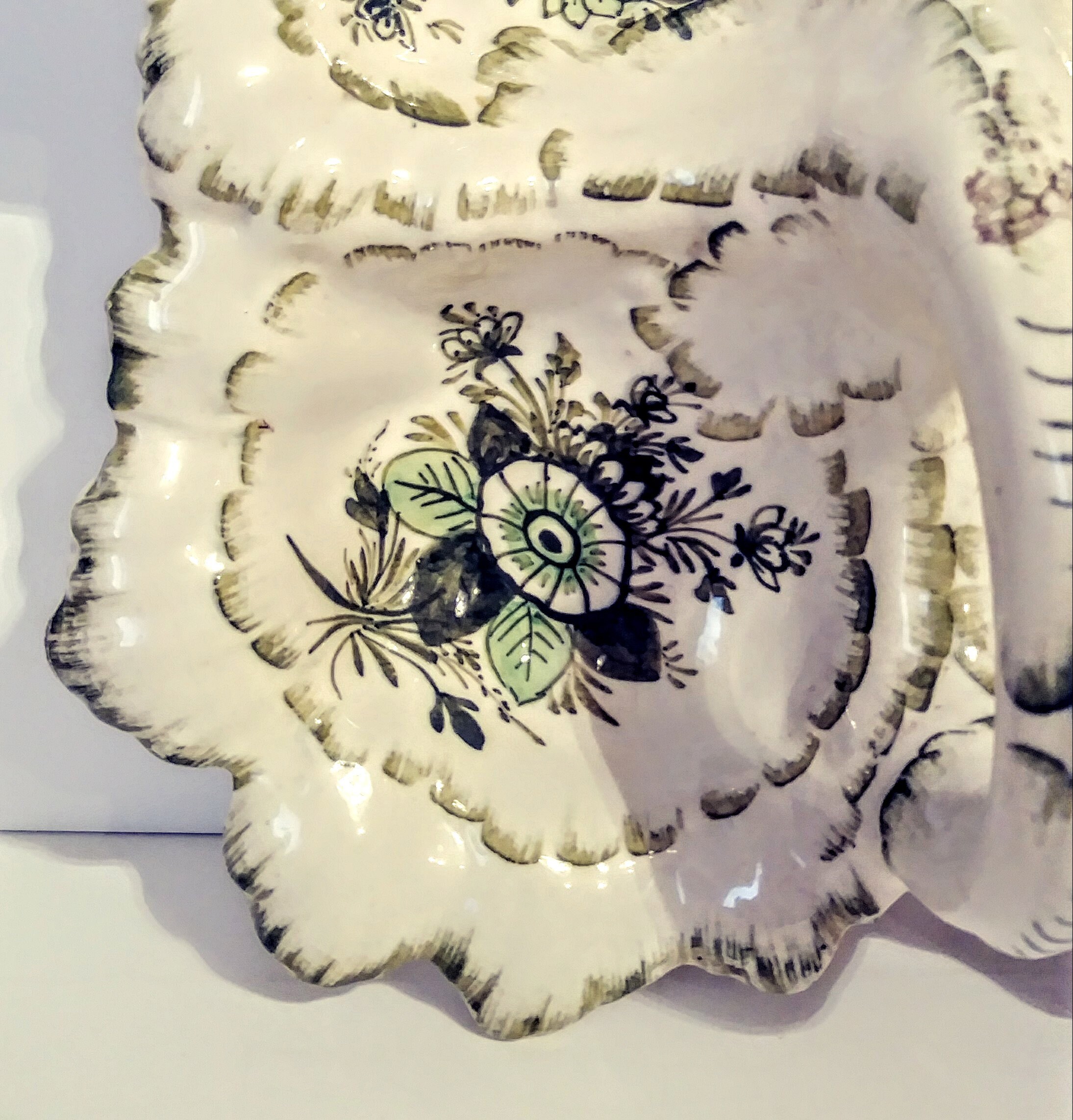 Relish Tray With Four Sections and Handle Handpainted Italy - Etsy