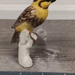 Vintage 1962 Goebel Goldammer (yellowhammer) Bird on Leaf Figurine 063 ...
