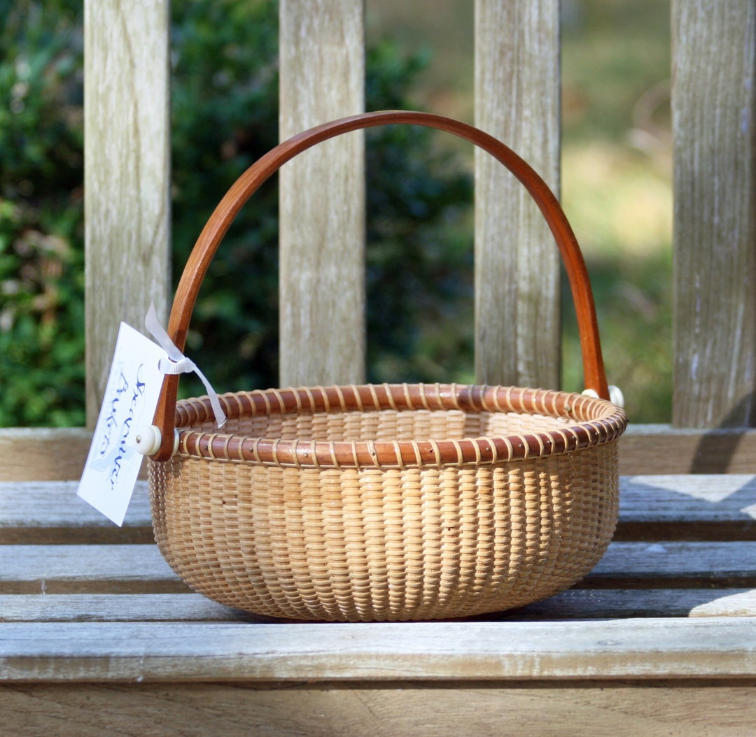 9-inch Round Nantucket-style Basket With Handle - Etsy