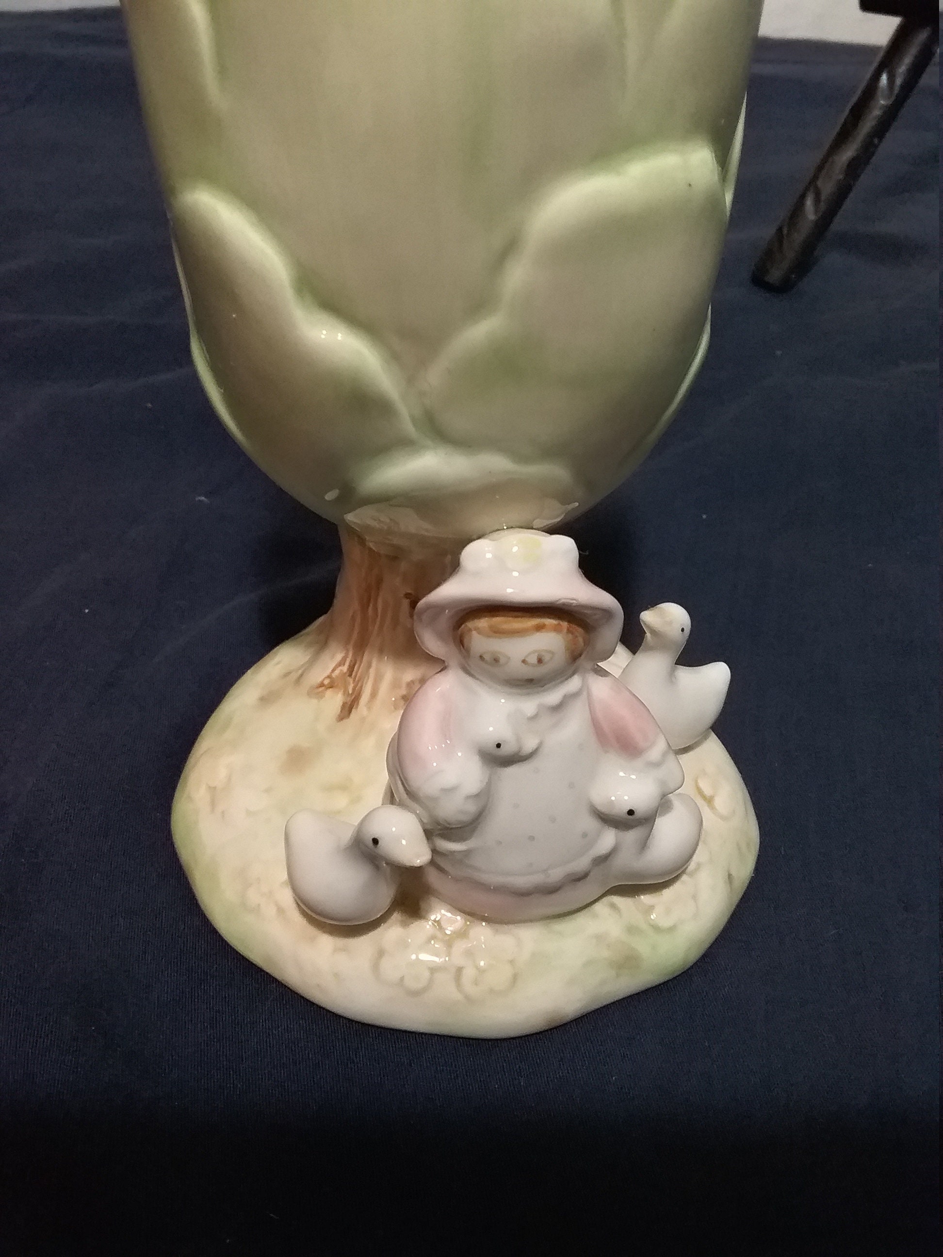Vintage Ceramic Spring FITZ and FLOYD VASE Tree With a Little Girl and ...