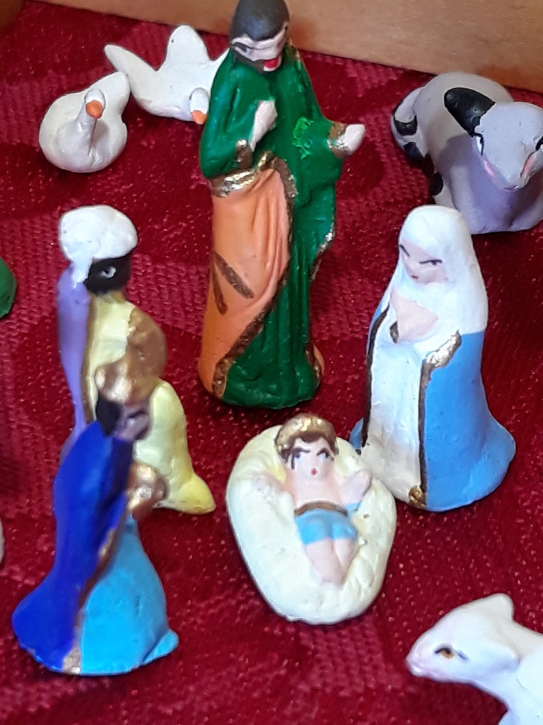 HANDCRAFTED MINIATURE NATIVITY Set, Mini Handpainted Nativity Set, Tiny ...