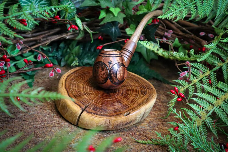 Hecate Tobacco Pipe / Triple Moon Goddess Pipe / Sherlock Pipe - Etsy