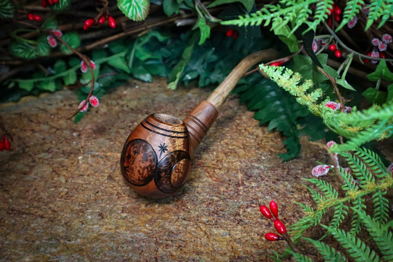 Hecate Tobacco Pipe / Triple Moon Goddess Pipe / Sherlock Pipe - Etsy