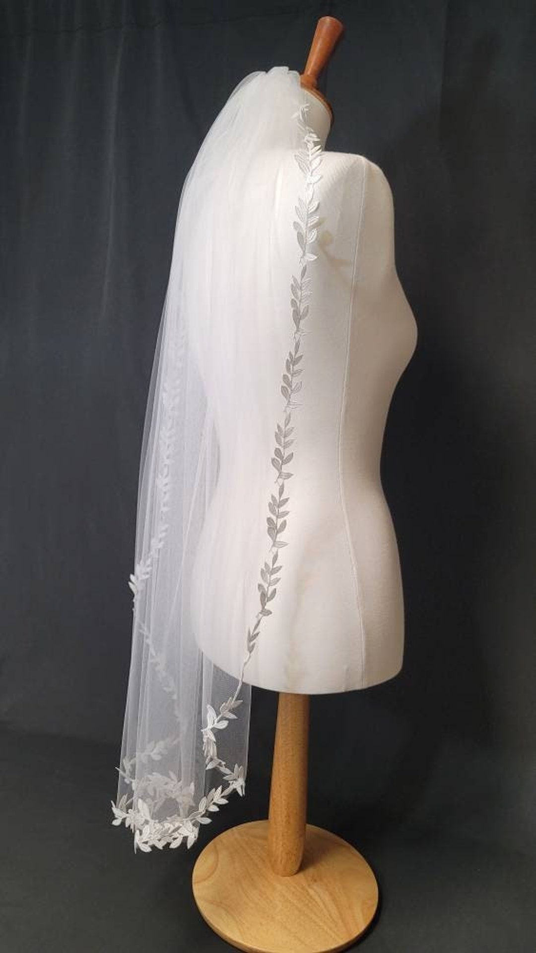 Leaf Lace Trim One-tier Veil | Bridal Veil | Wedding Veil | Lace Veil ...