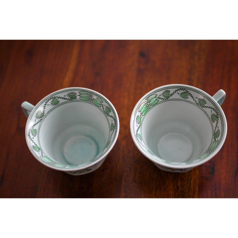 Paar ADAMS Wedgwood Ironstone Calyx Ware chinesischen Garten Teetassen ...