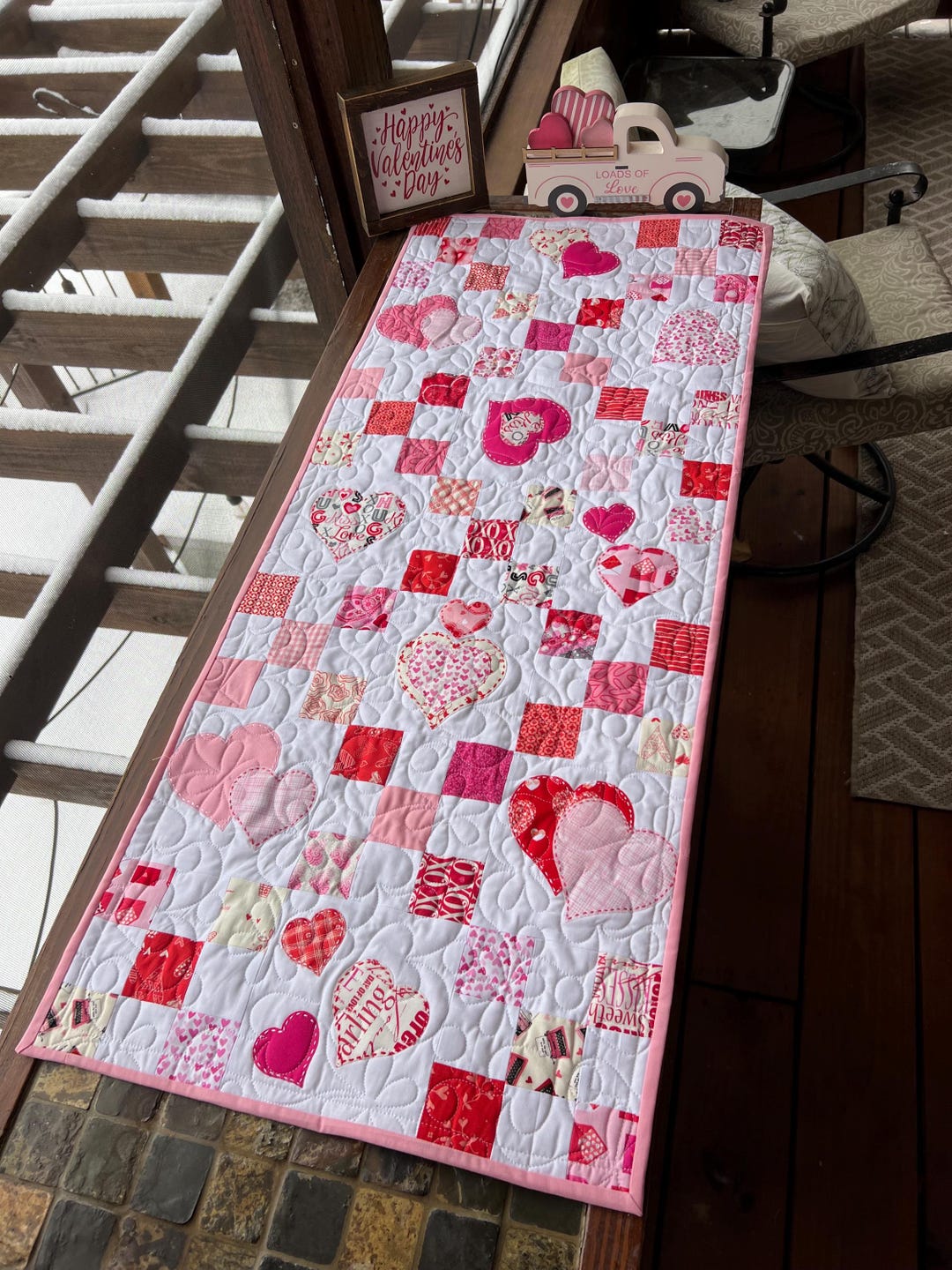 Handmade Quilted Valentines Day Table Runner - Etsy