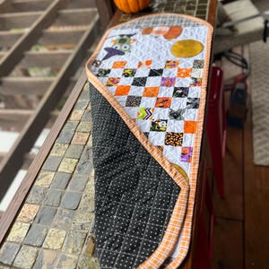 Halloween Owl Appliqué Quilted Table Runner - Etsy