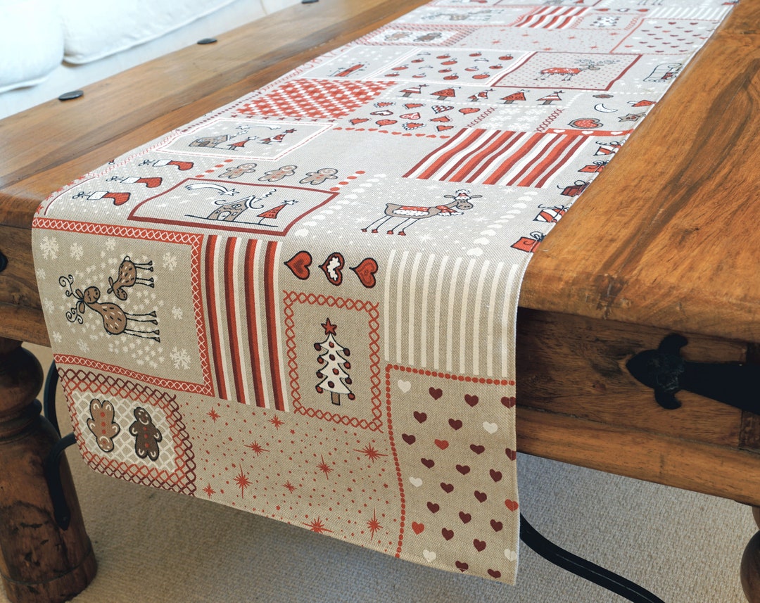 Christmas Table Runner - 2m Table Decoration - Reindeer and Gingerbread ...