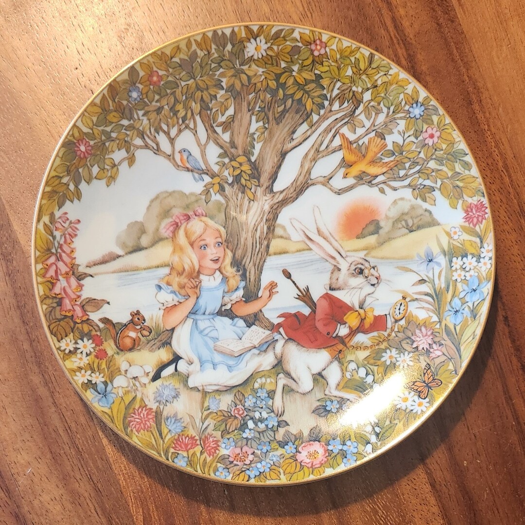 Alice in Wonderland "alice and the White Rabbit Collectible Plate by ...