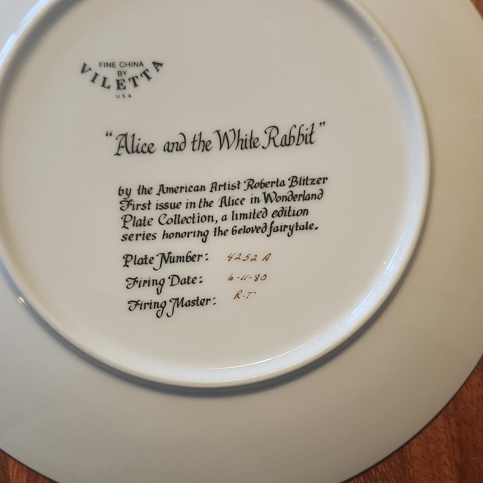 Alice in Wonderland "alice and the White Rabbit Collectible Plate by ...