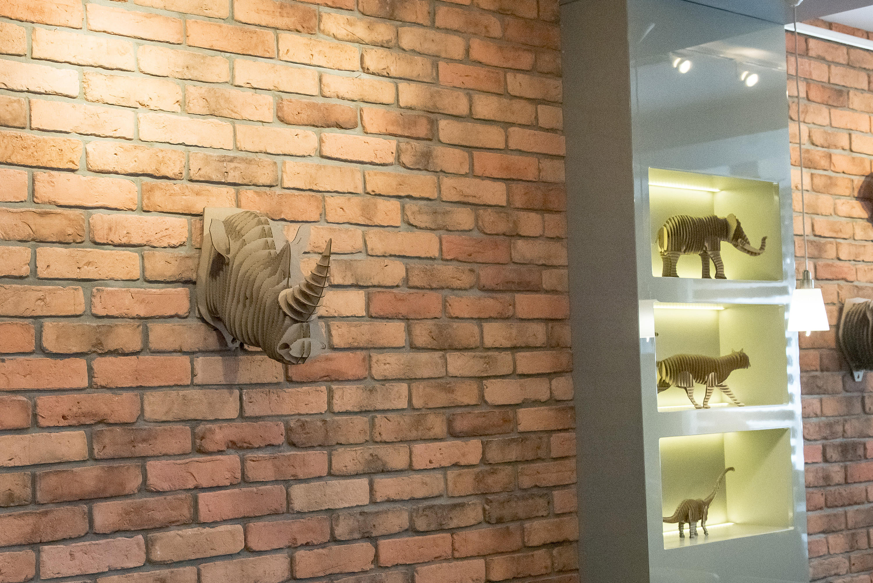 Edward - Rhino Trophy. Animal for Self-assembly Made of Ecological ...