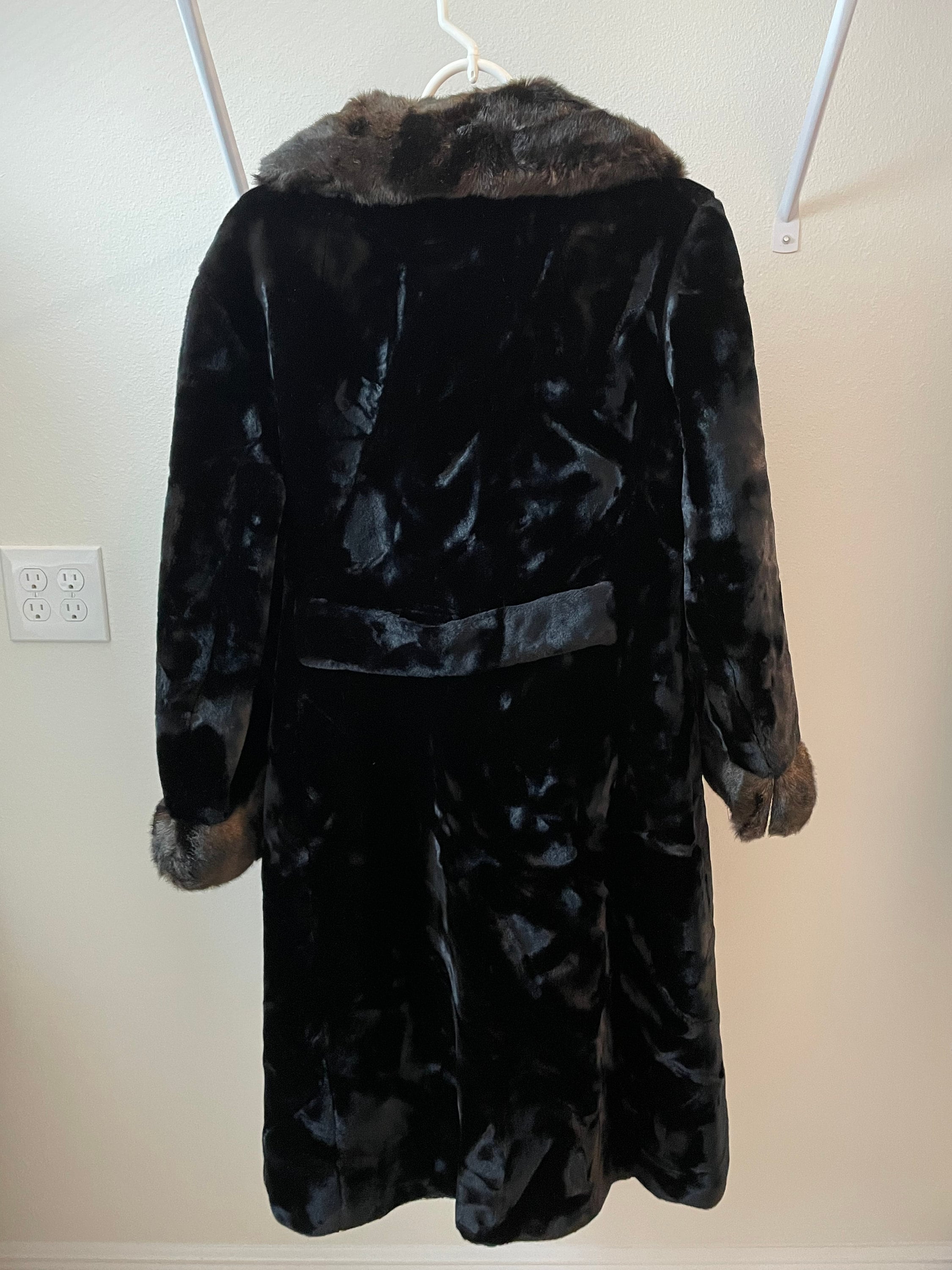 Black Faux Ultra Seal Fur Coat With Brown Accents / Sportowne NY Women's M/L - Etsy