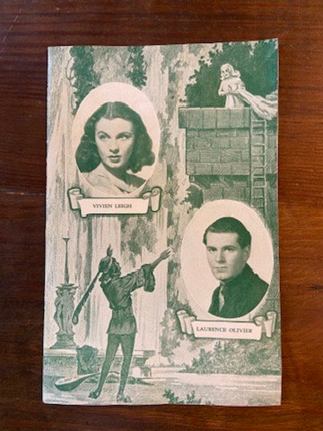 Romeo and Juliet With Vivien Leigh and Laurence Olivier in Auditorium ...