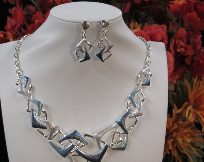 Big Chunky Jewelry Set With Wide Statement Necklace & Long Geometric ...