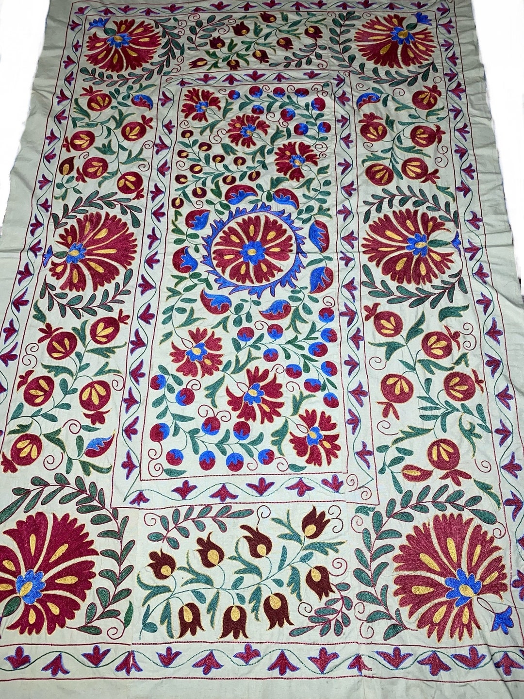 Uzbek Suzani Handmade Boho Embroidered Suzani Bedspread Bedcover Wall ...